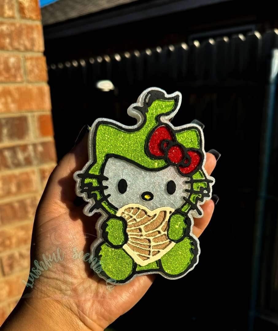 Kitty Grinch with Concha | Southern Glitter